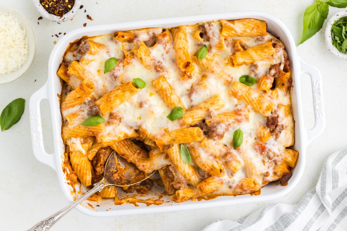 Easy Baked Rigatoni with Ground Beef - Semi Homemade Kitchen